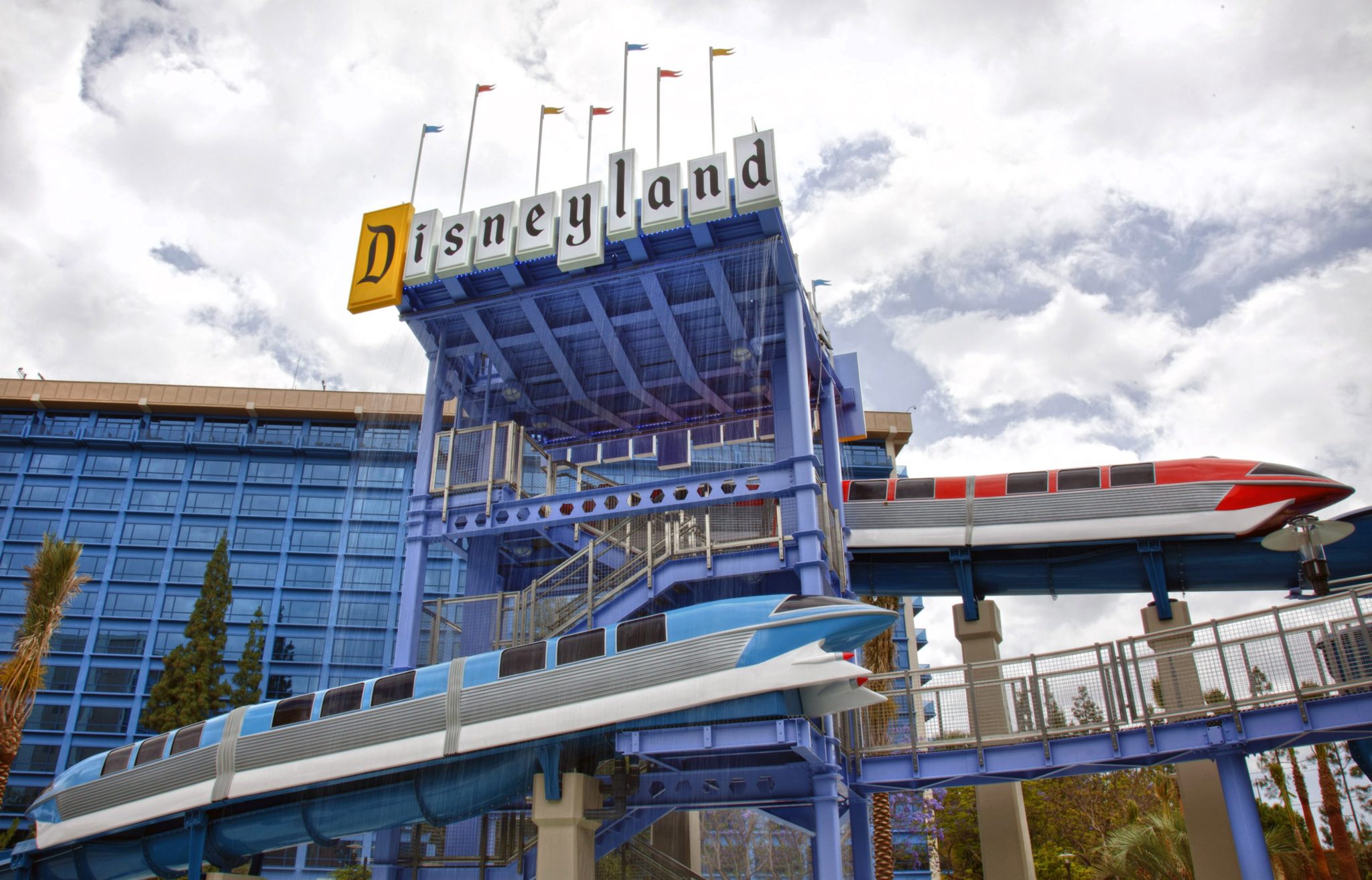 Disneyland Packages Best Way To Book Your Disneyland Vacation 