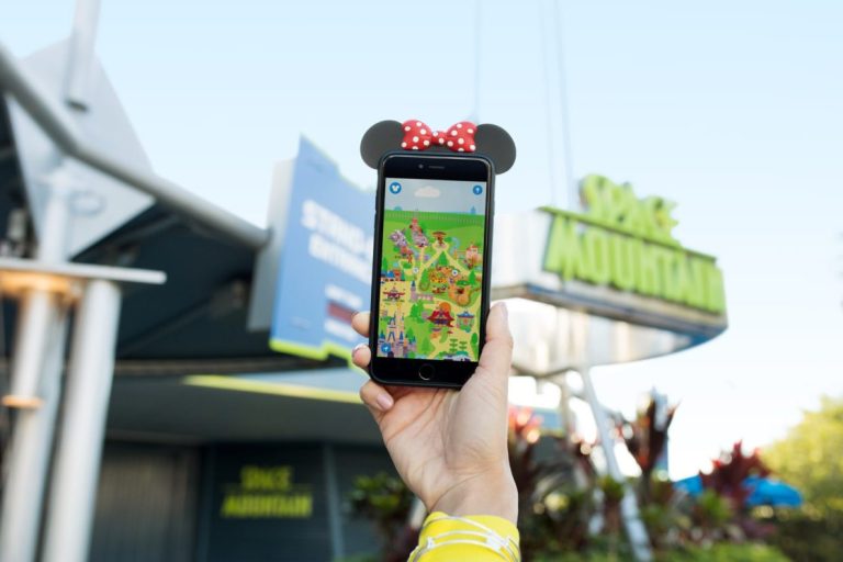 Five Reasons You Need the Disney Parks Play App
