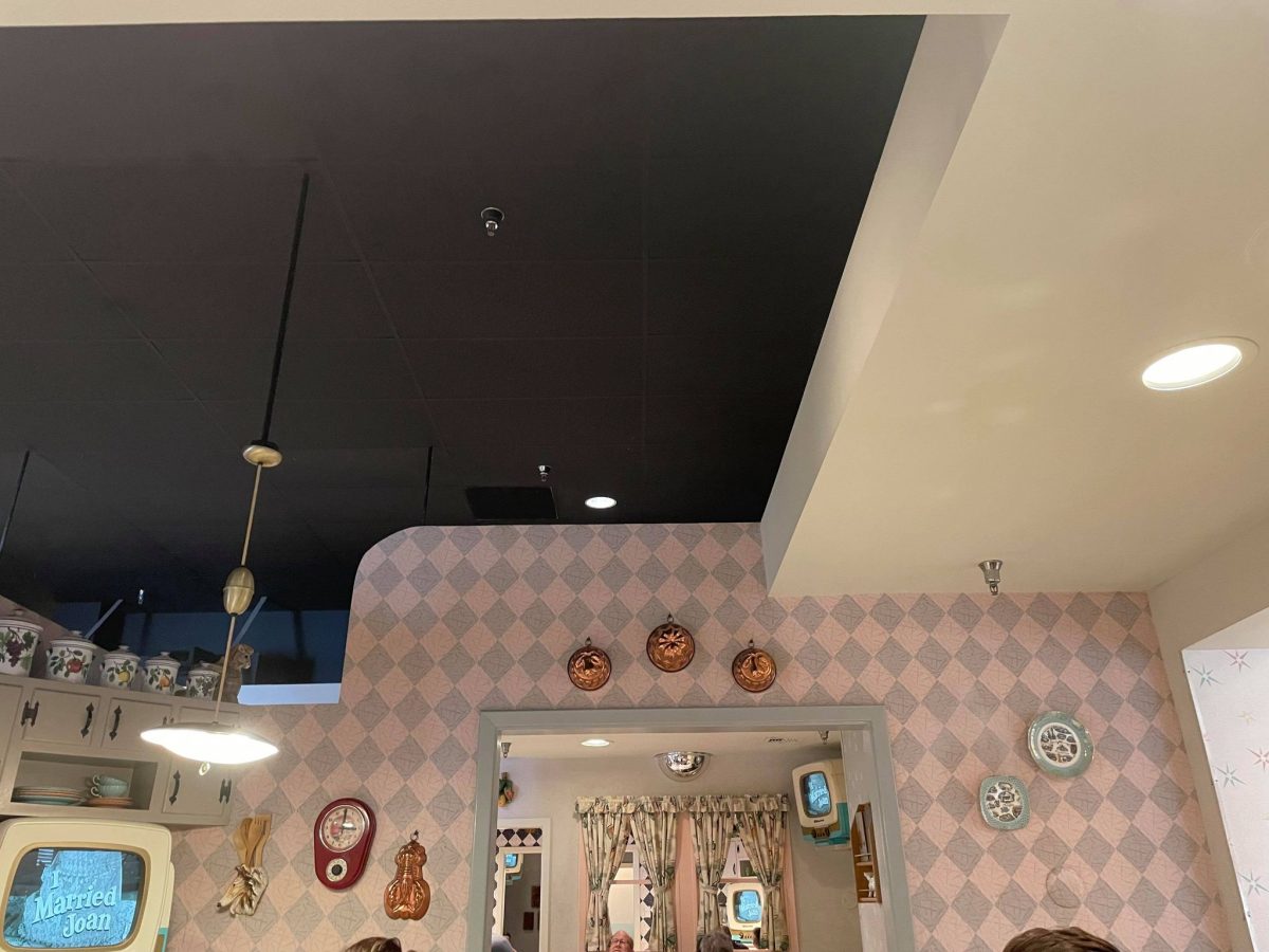 50's Prime Time Café Review: Comfort Food in Mom's Kitchen