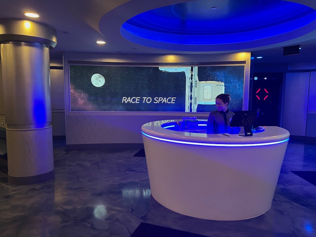 Epcot Disney Space 220 Restaurant - Review, Worth It?