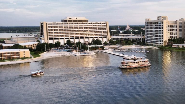 Boats at Disney World: Get Around Using Water Transportation