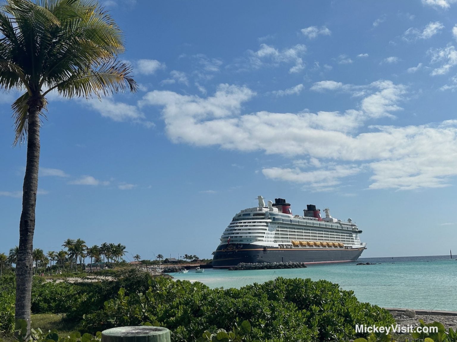 Disney Dream REVIEW- Disney Cruise Line Guide, Castaway Cay, Bahamas