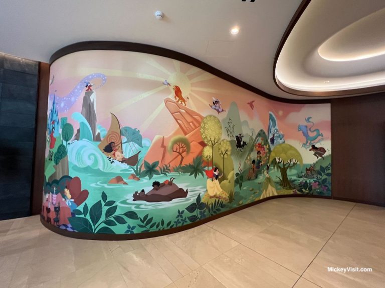 INSIDE New Disneyland Hotel Villas Tower Now Open as Hotel Rooms ...