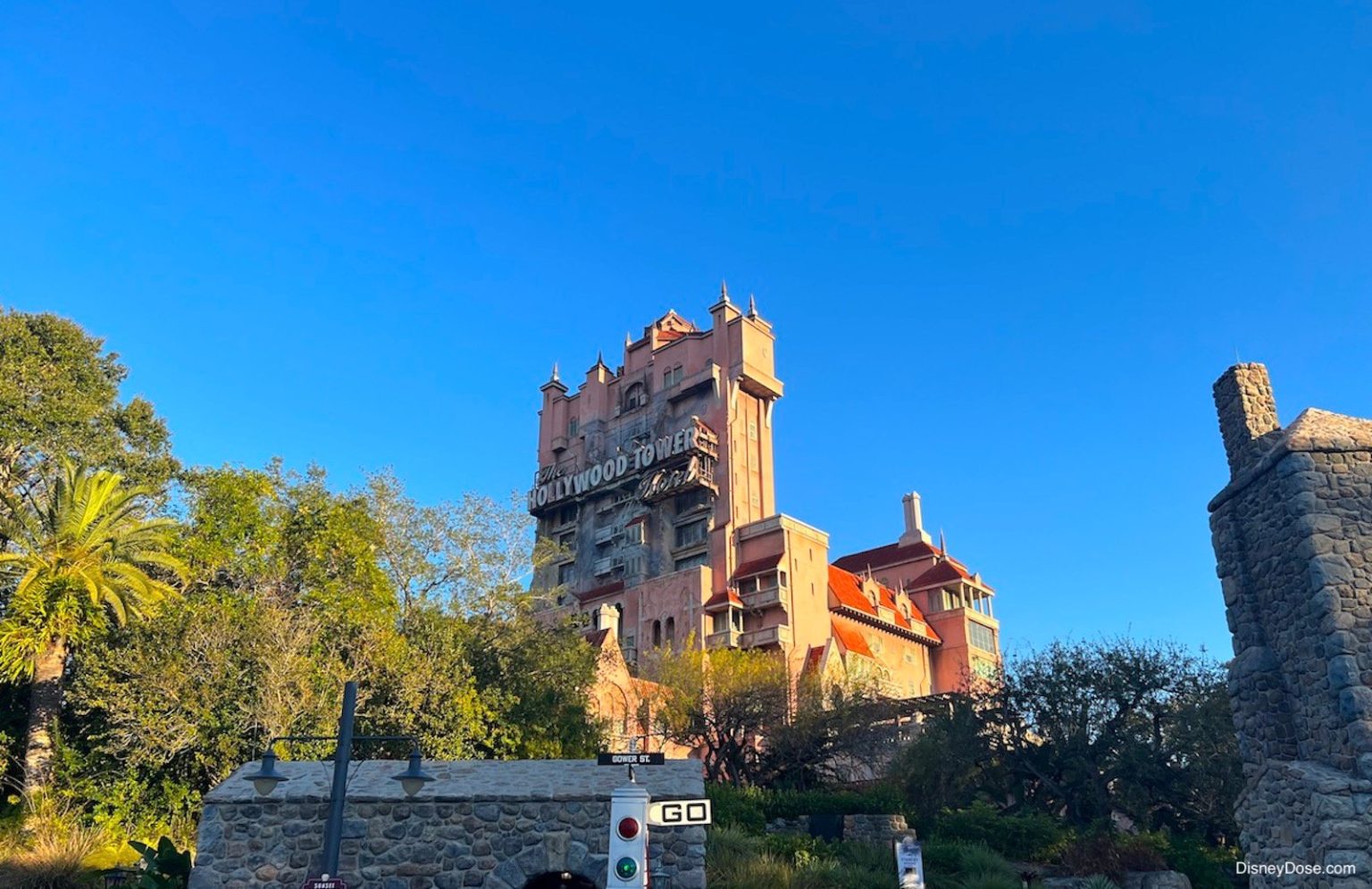 10 Most Thrilling Disneyland Rides You Can't Miss - Mickey Visit ...