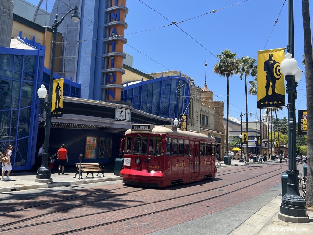 How to Get From Disneyland To Universal Studios