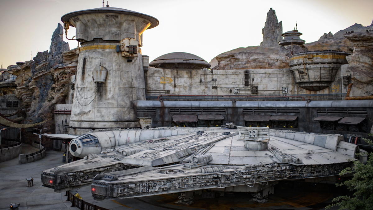 Top Ten Best Star Wars: Galaxy's Edge Tips When You Visit Batuu