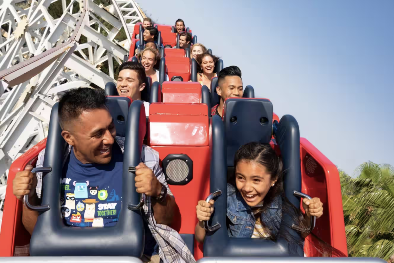 10 Most Thrilling Disneyland Rides You Can't Miss - Mickey Visit ...