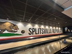 Disneyland Splitsville Dining Review - Downtown Disney Luxury Bowling