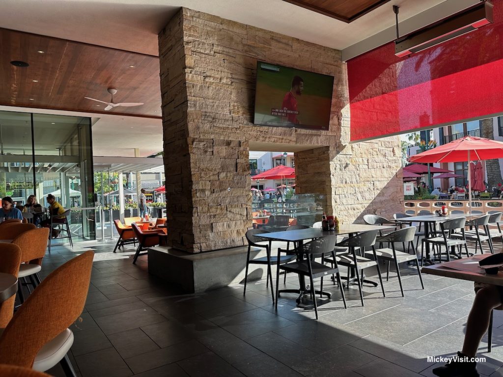 Disneyland Splitsville Dining Review - Downtown Disney Luxury Bowling