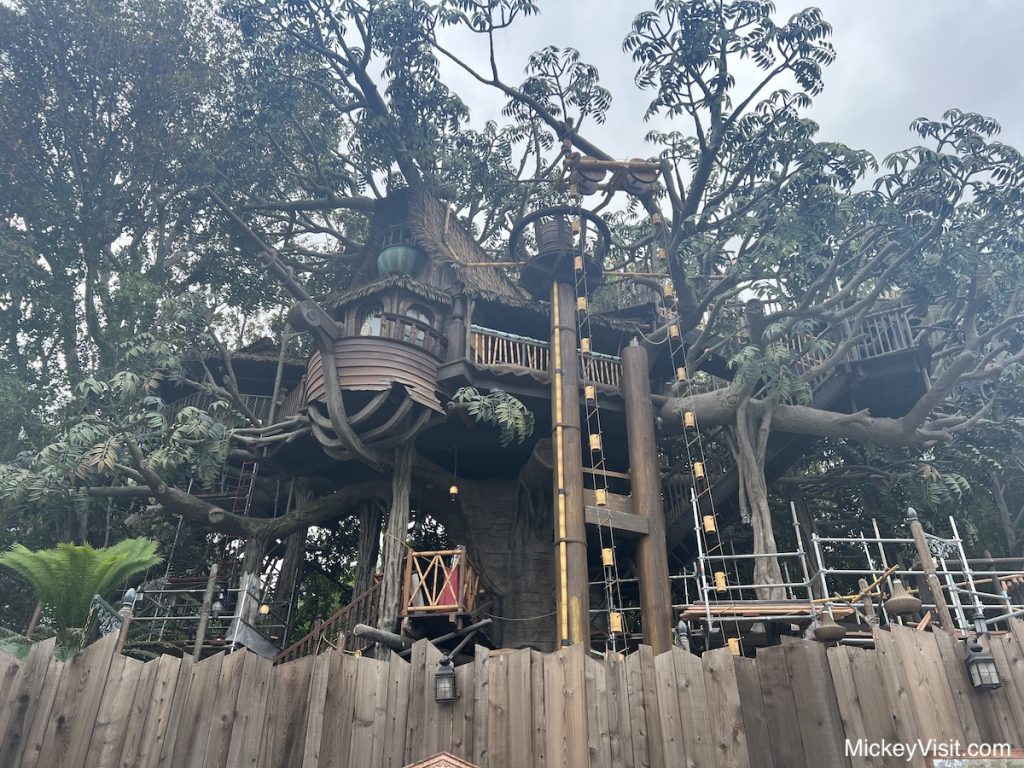 Disneyland Adventureland Treehouse: Opening, PHOTOS, Details