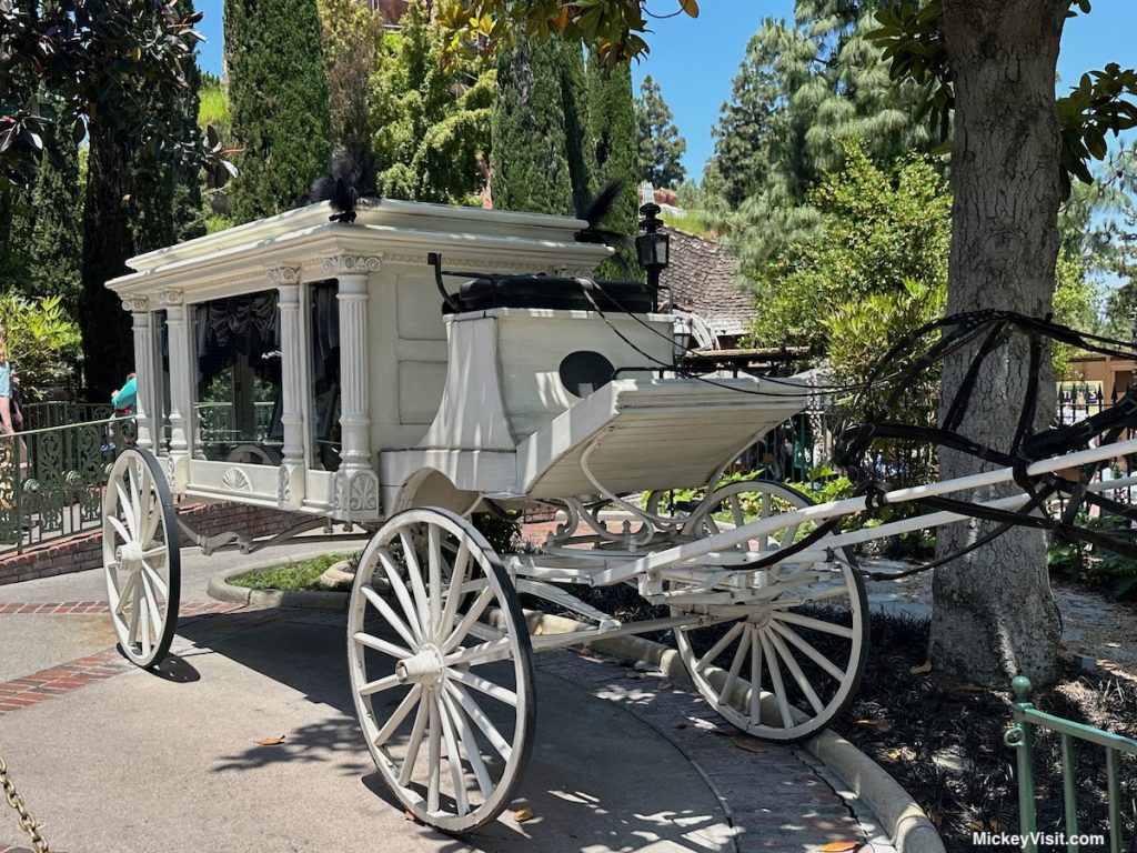 Haunted Mansion Expansion at Disneyland, First Look at New Queue and Store