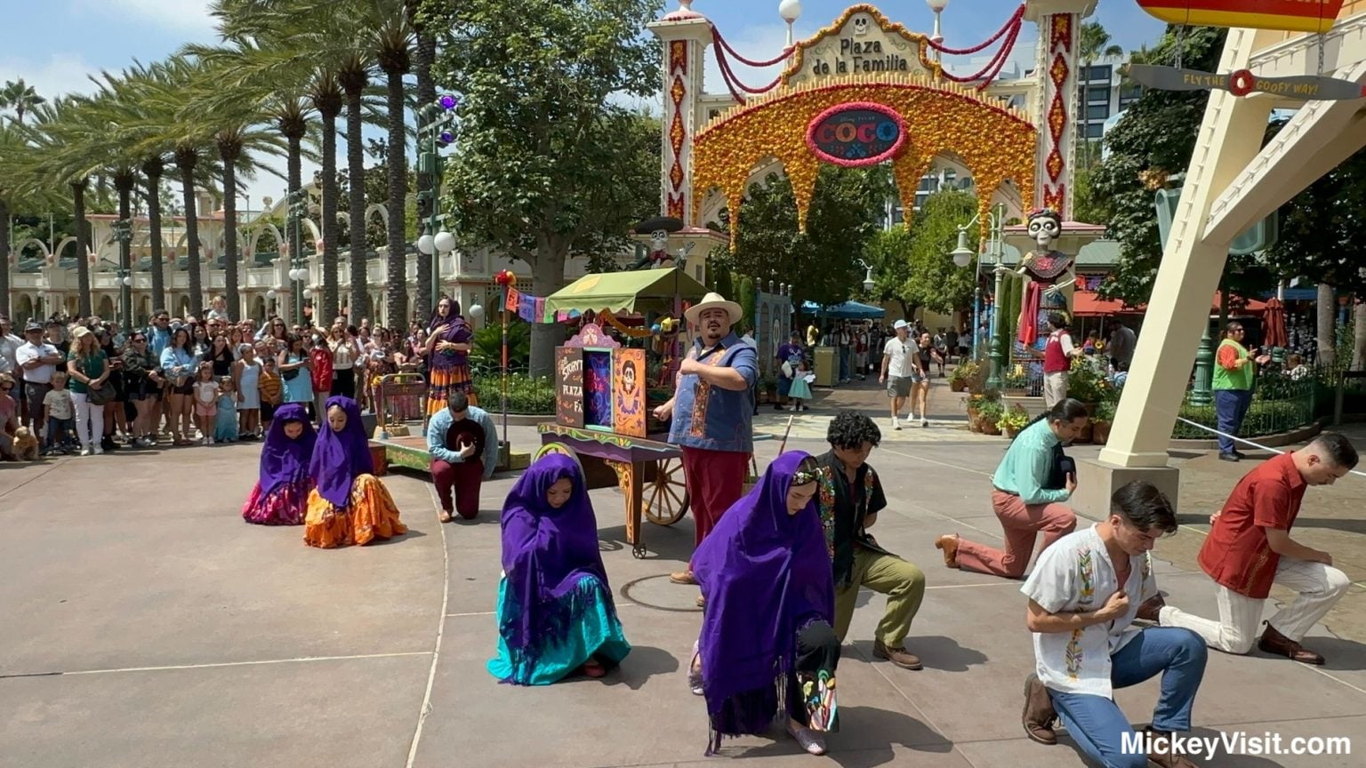 Coco at Disneyland - Plaza de la Familia 2025 Food & Entertainment