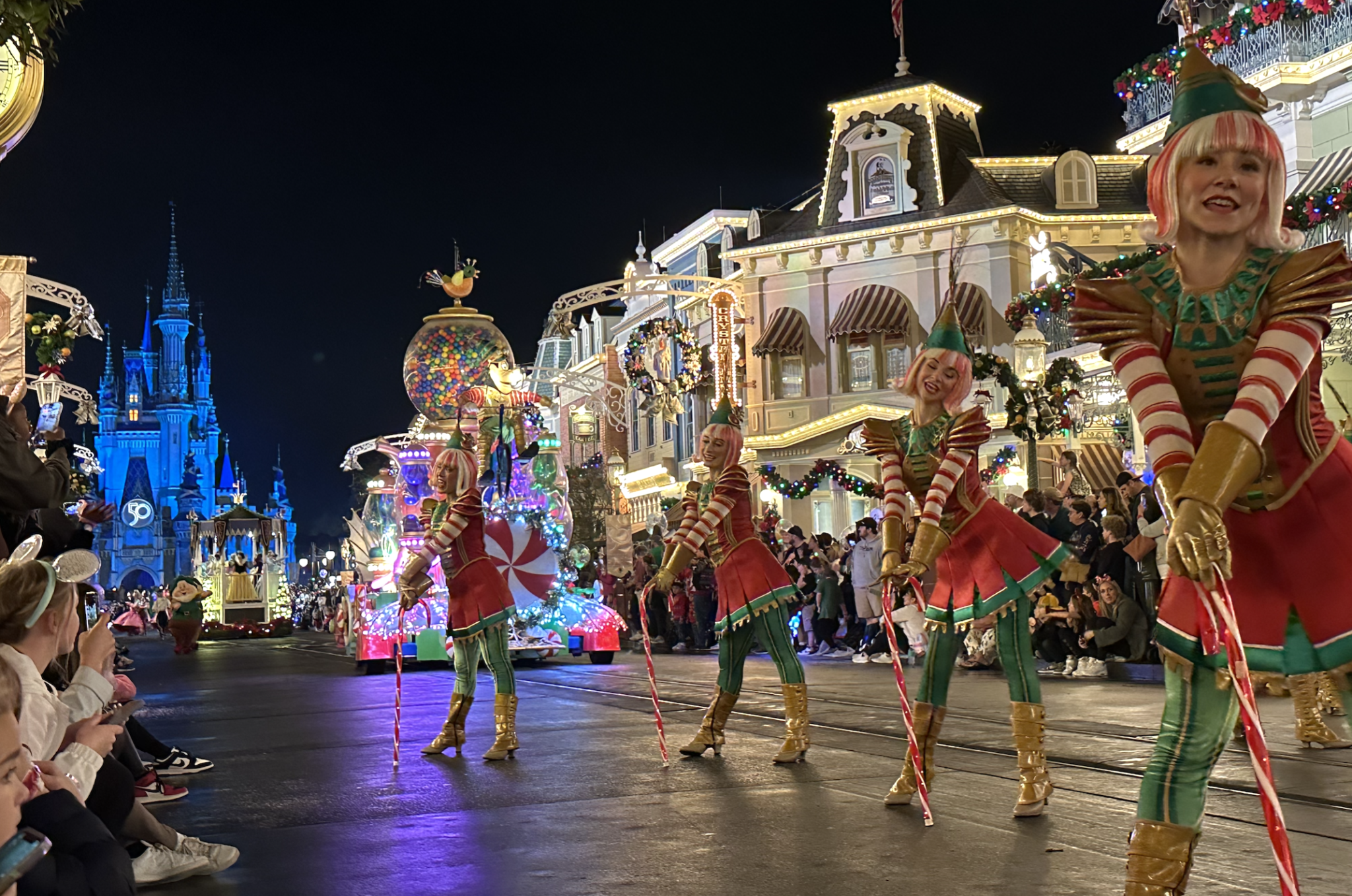 Disney World in November 2025: Weather, Hours, Events