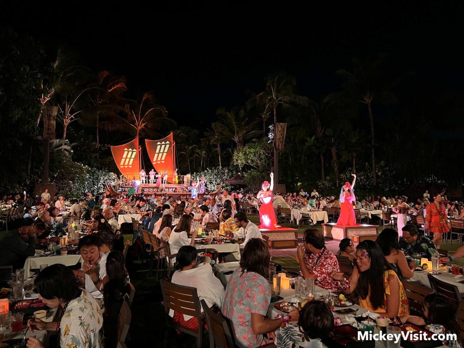 Disney Aulani Luau Review - Menu, Pricing, Tips, Worth It?