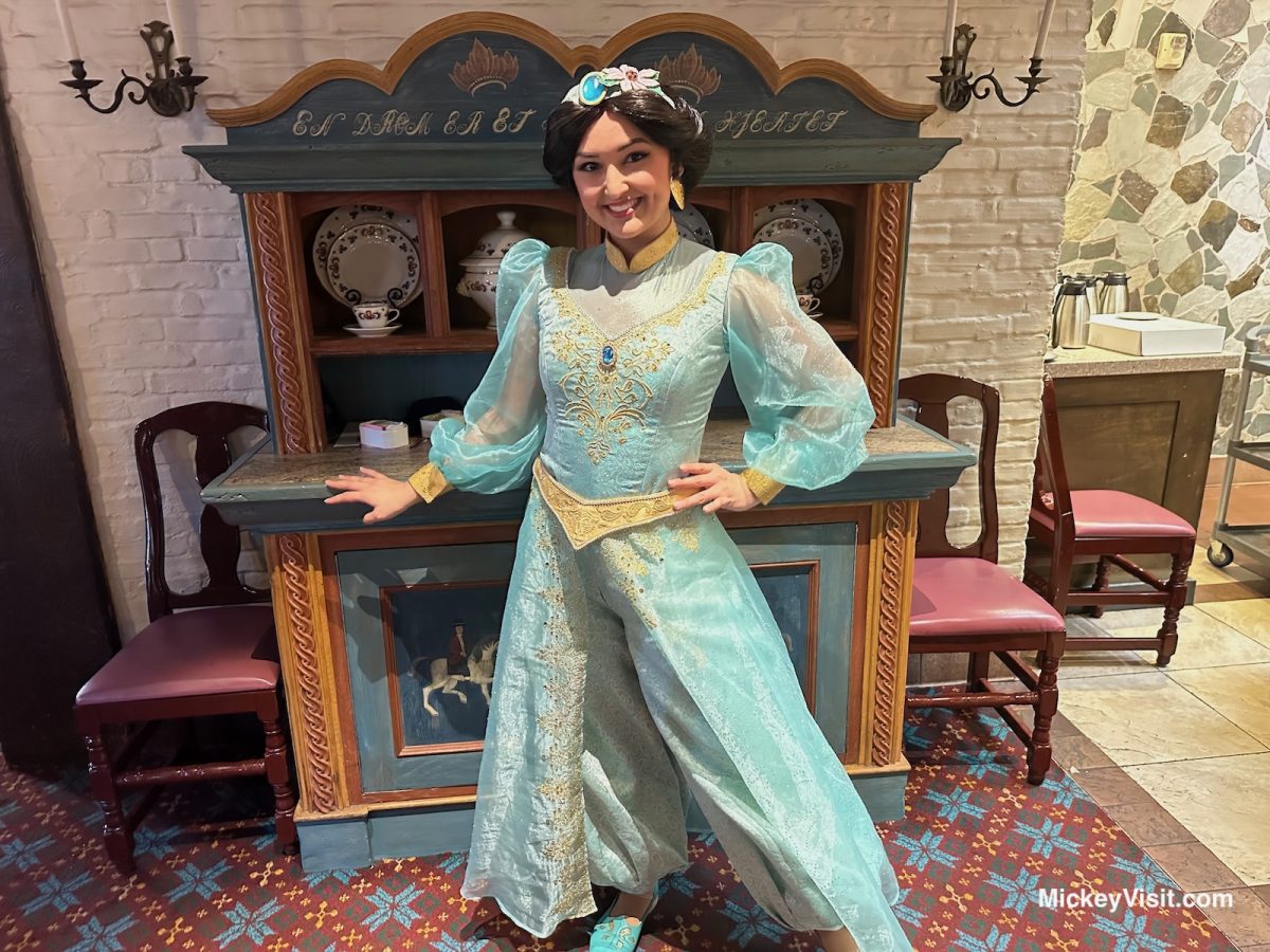 Disney World's Best Princess Character Meal is Not at Magic Kingdom and ...