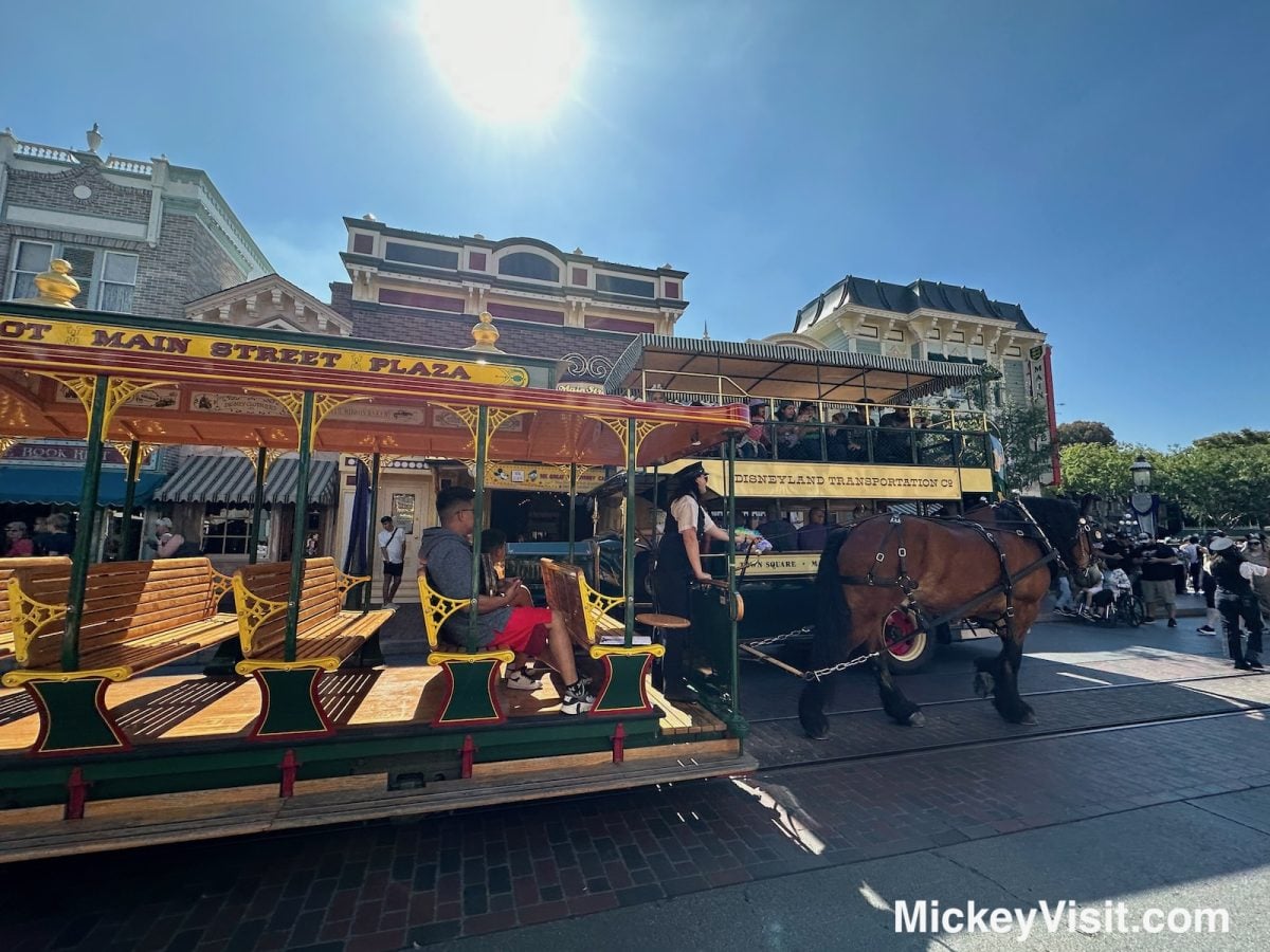 Disneyland Reservations 2025- How to Get a Reservation for Disneyland