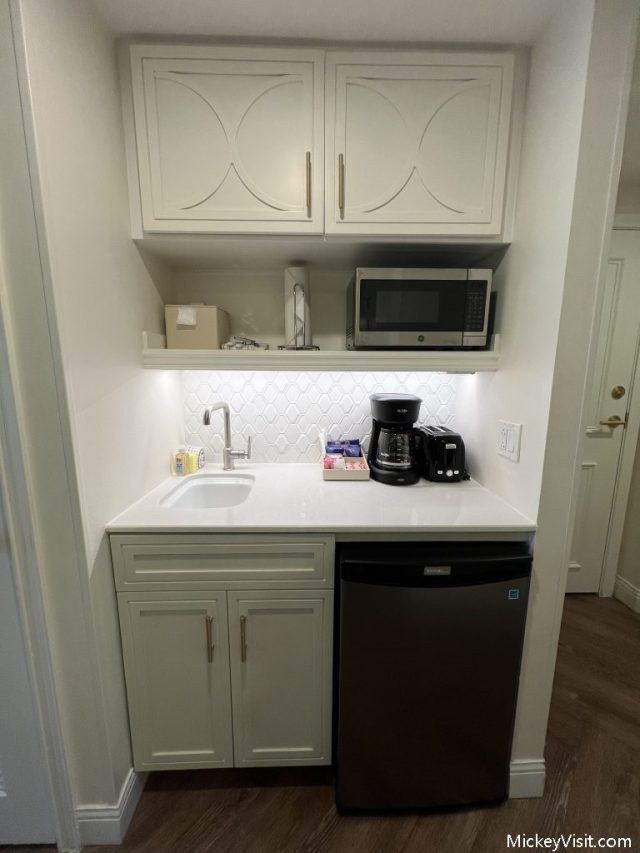 Disney World Hotels with Kitchens- Save Money on Disney Food!