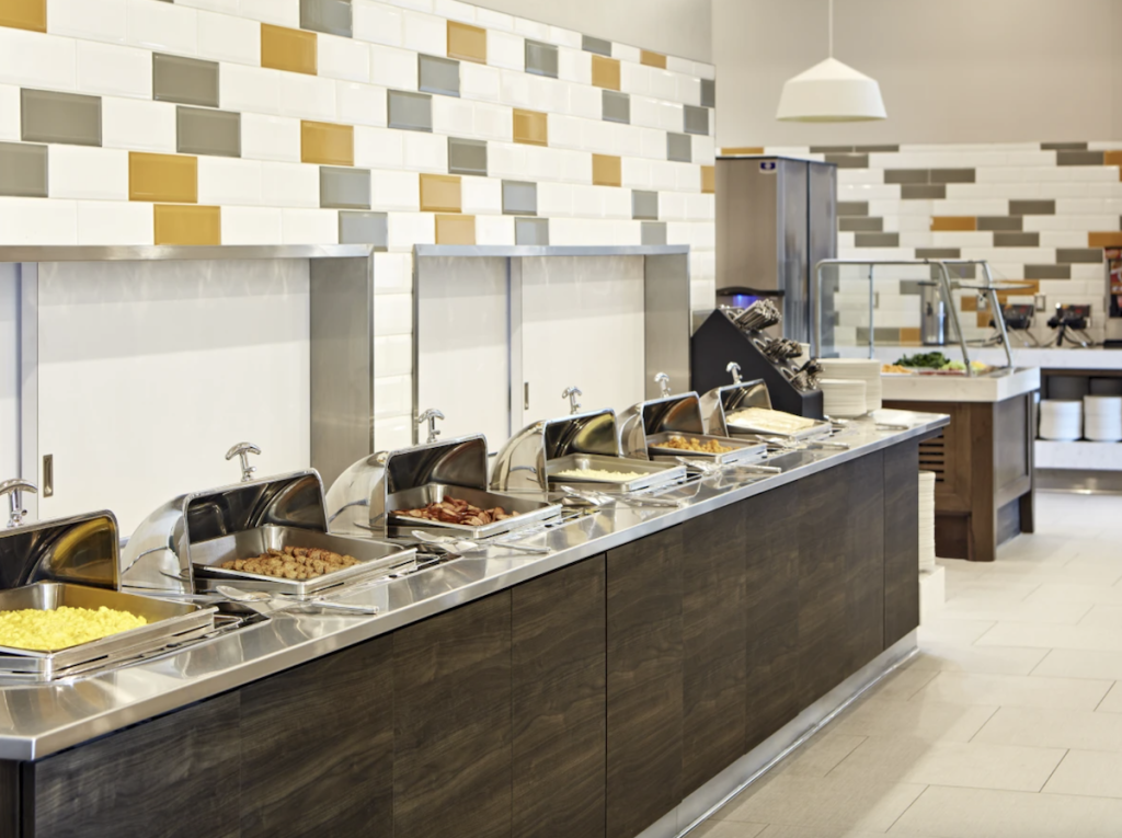 Hotels Near Disneyland With Free Breakfast & What They Serve