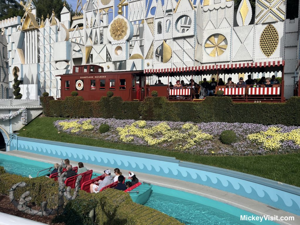 When is the Cheapest Time to Go to Disneyland in 2025?