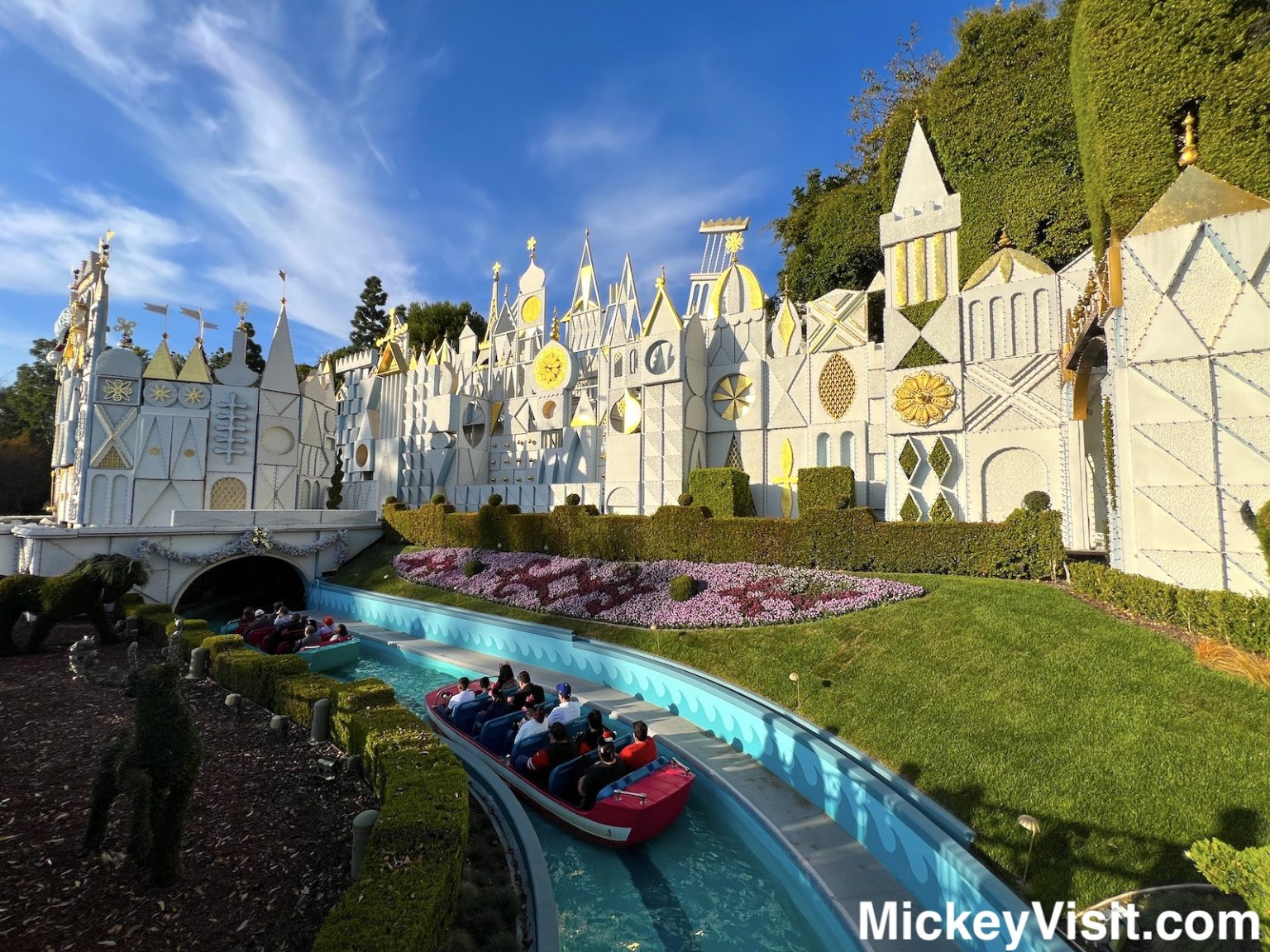 10 SECRETS of Disney’s Iconic “it’s a small world” Boat Ride Revealed ...