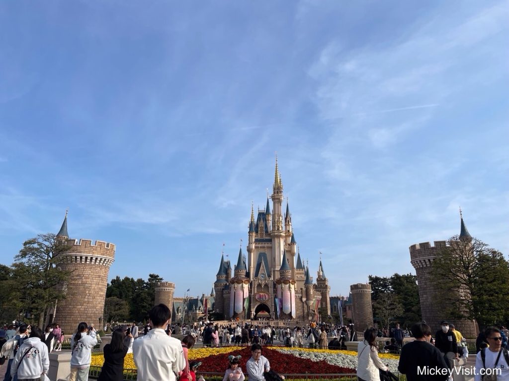 RANKING All 6 Disney Castles Around the World, Secrets Reveal