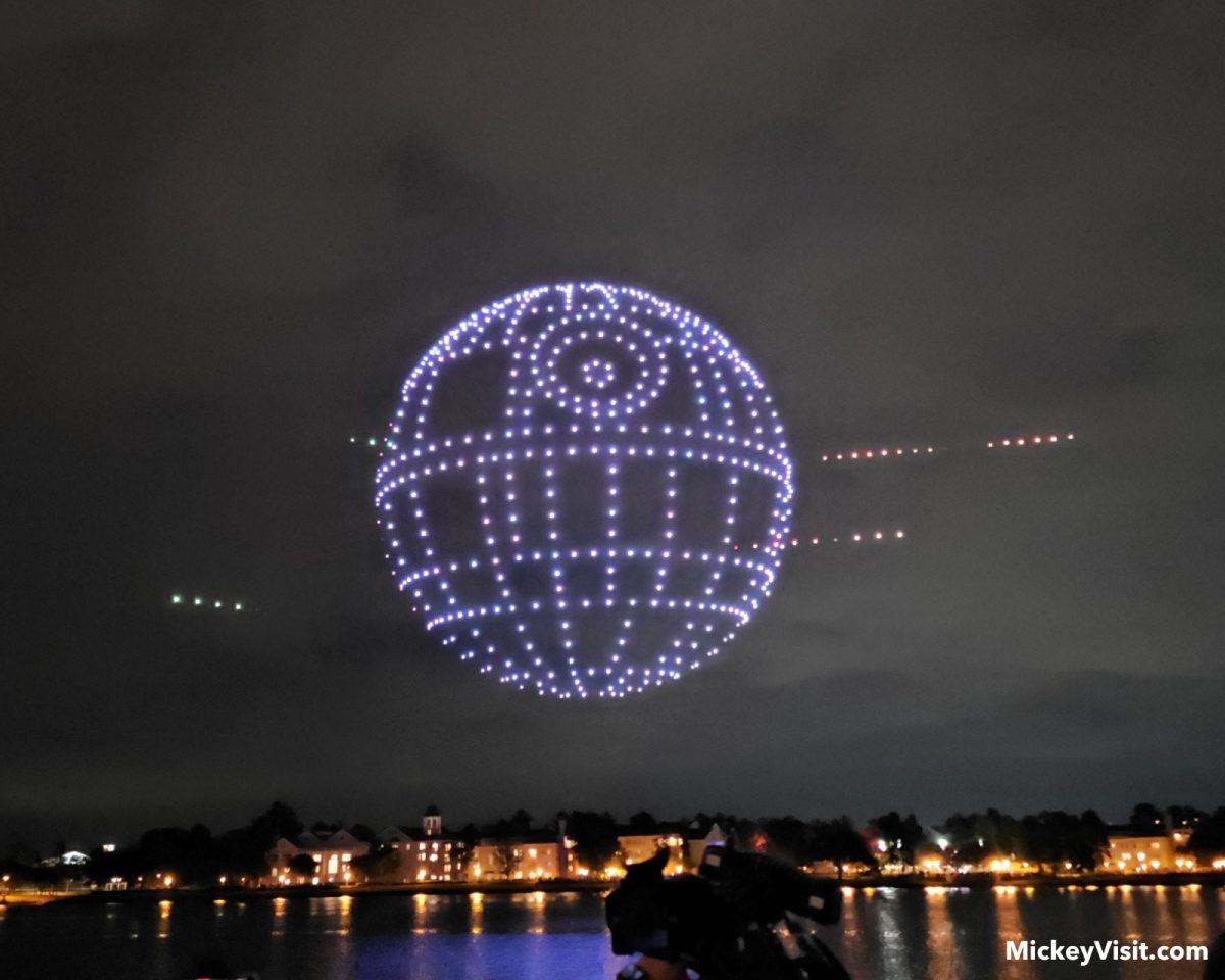 We Watched Opening Night of Disney World's Drone Show "Dreams that Soar ...