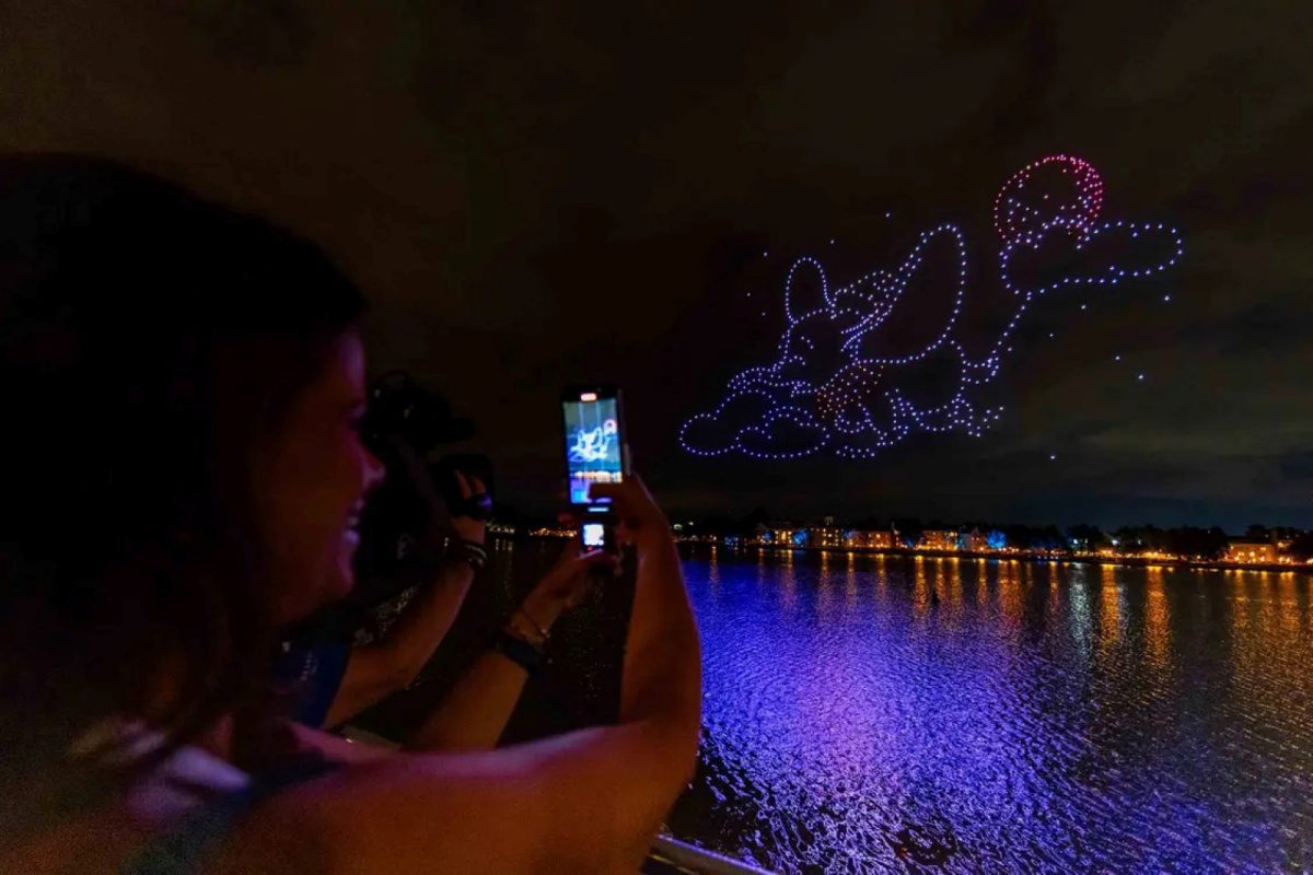 We Watched Opening Night of Disney World's Drone Show "Dreams that Soar ...