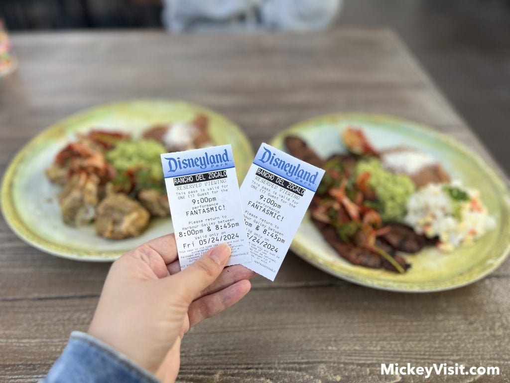 REVIEW! Rancho Del Zocalo Disneyland Fantasmic! Dining Package