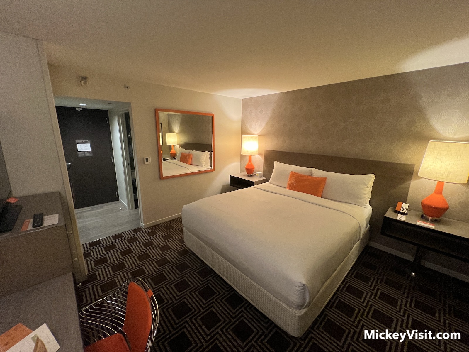 The Garland Hotel Review - Best Hotel For Universal Studios Hollywood ...