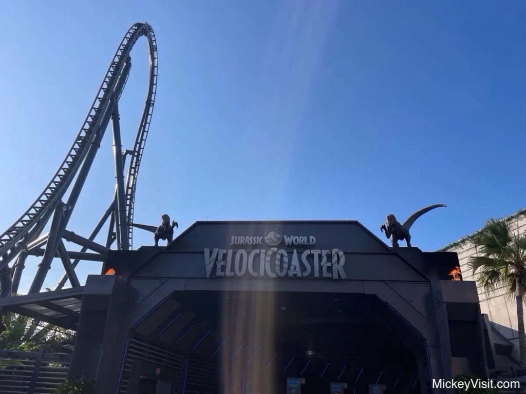 Dates to Avoid at Universal Orlando If You Hate Crowds - Mickey Visit ...
