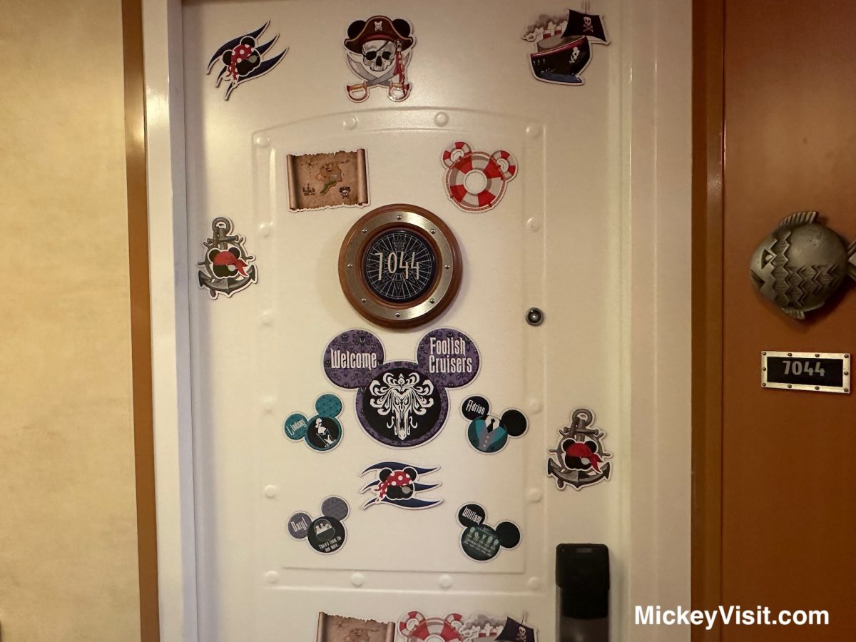 What Are Disney Cruise Line Fish Extenders? - Mickey Visit - Disney ...