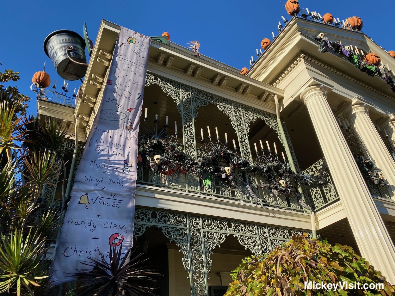 Disneyland in November 2026: Holiday Magic, Crowd Levels, and What to ...