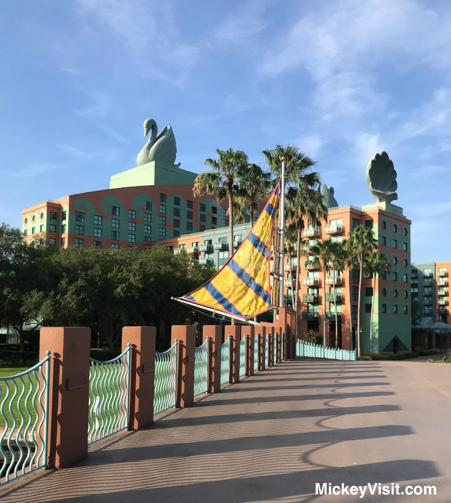 Orlando Hotels With Disney World Shuttle - Our Favorites, Top Tips
