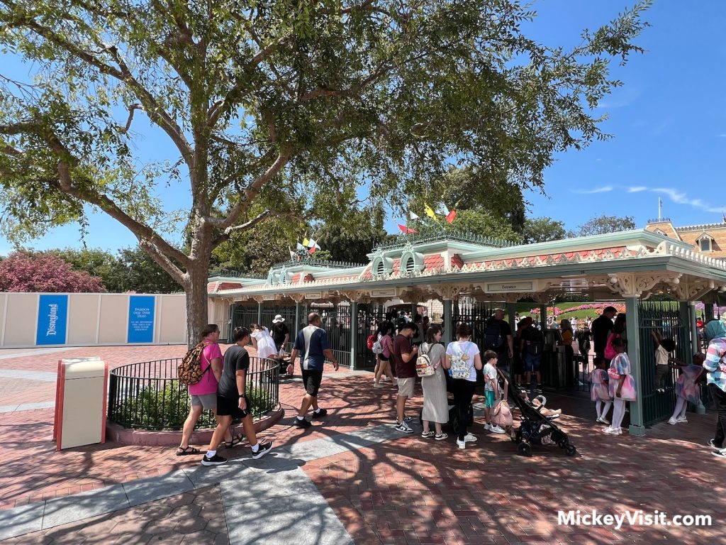 Our Favorite Secret Disneyland Entrance Line With a Shorter Wait Is ...