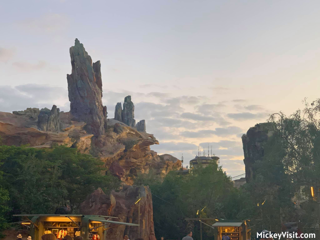 How Disney Uses Psychology to Influence Your Theme Park Visit - Mickey ...