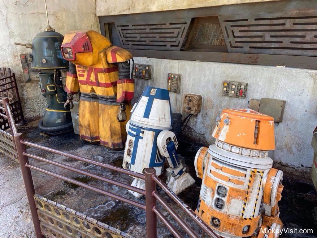 Millennium Falcon: Smugglers Run - What Should I Be Afraid Of? - Mickey ...