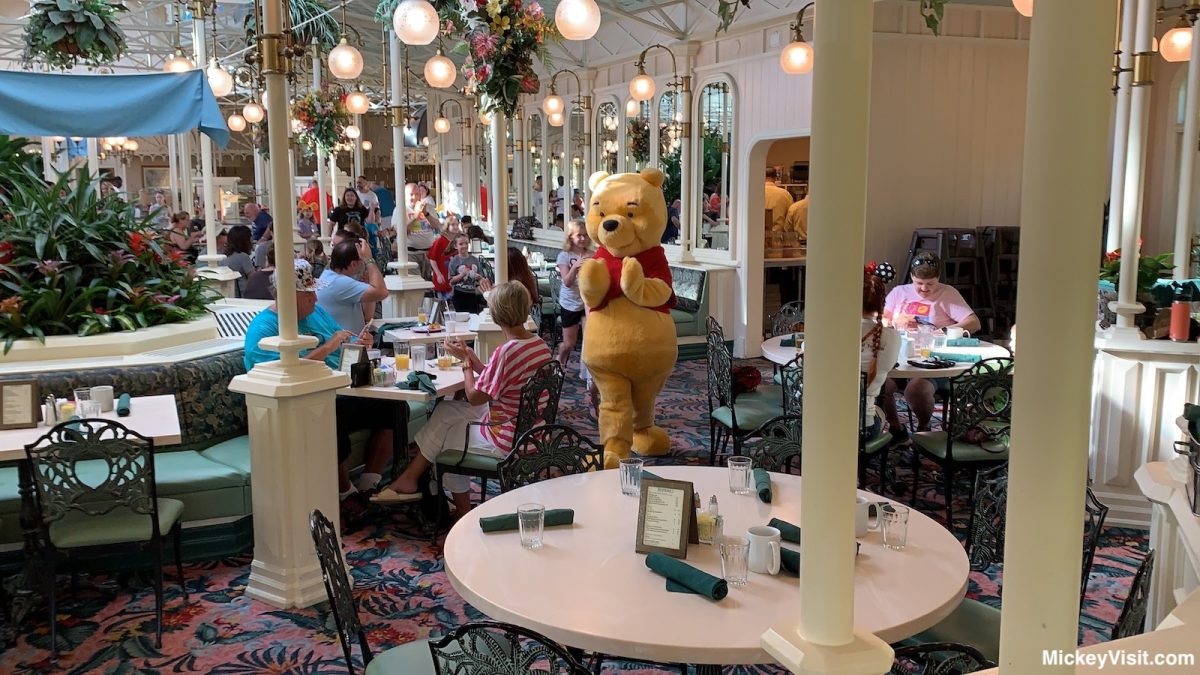 9 Crazy Moments in Walt Disney World History - Mickey Visit - Disney ...