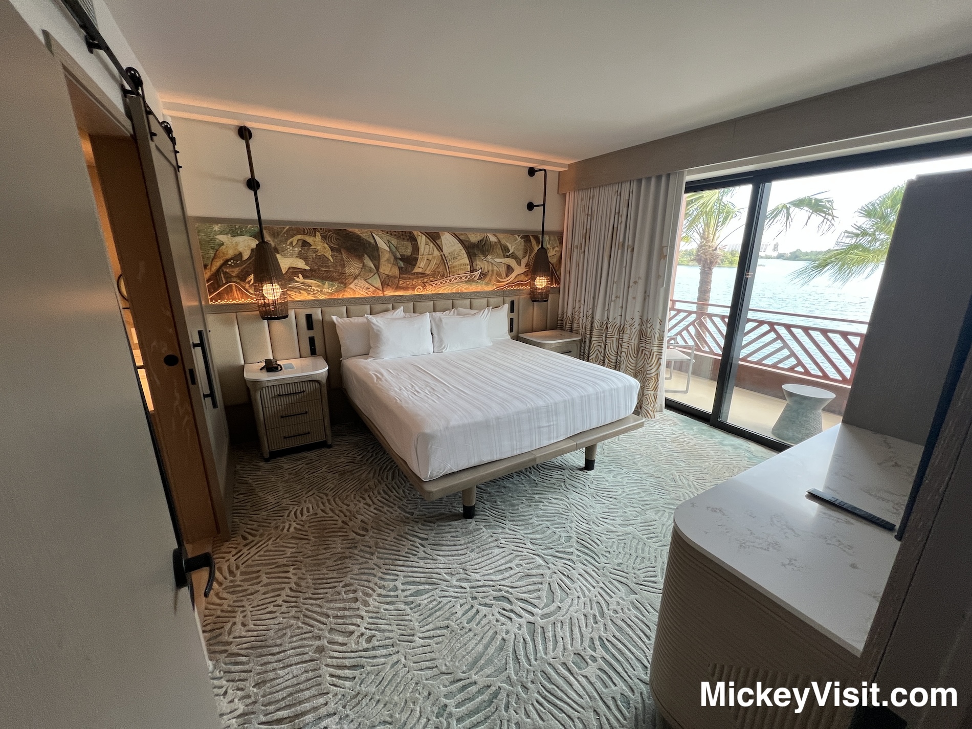 Inside Two Bedroom Villas at Island Tower at Disney’s Polynesian Resort ...
