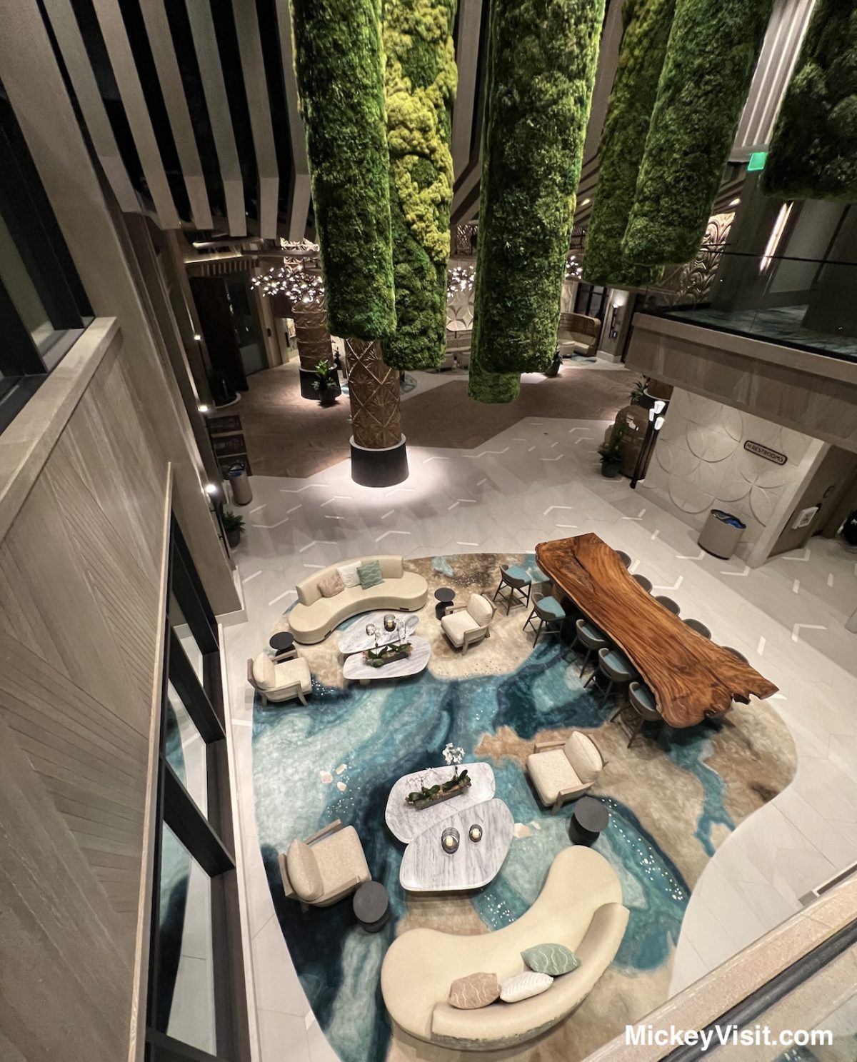 REVIEW! Island Tower at Disney's Polynesian: What's Good & Bad