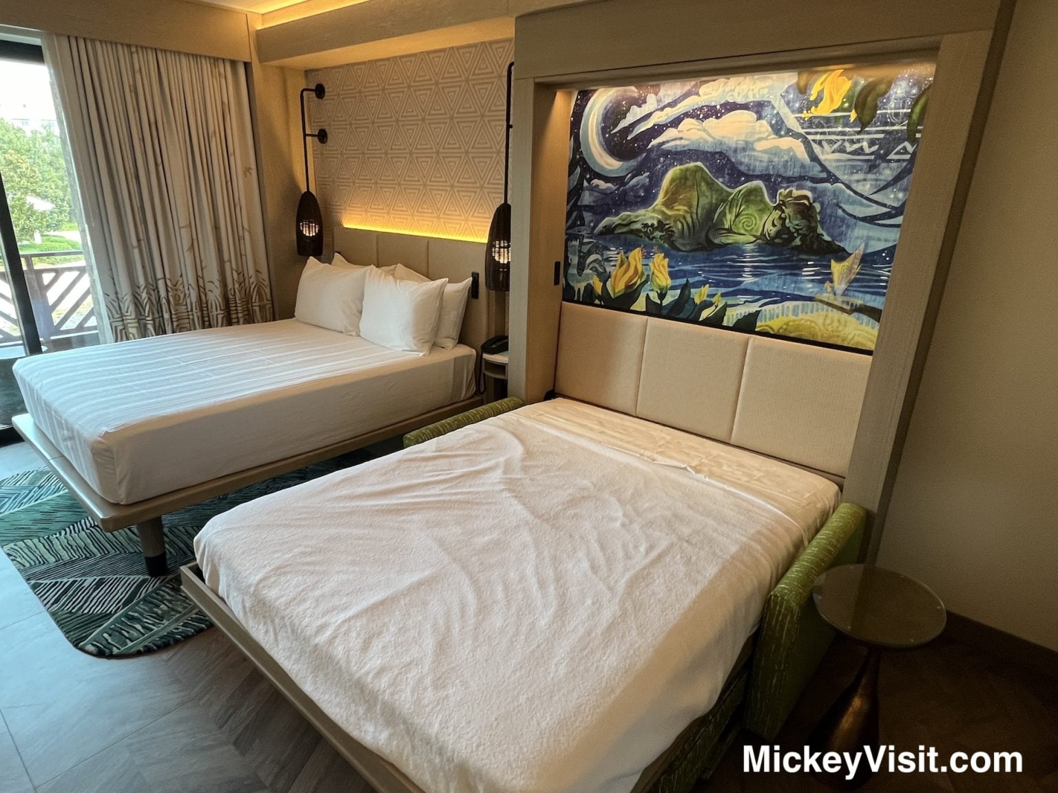 Inside Deluxe Studio Rooms at Island Tower at Disney’s Polynesian ...