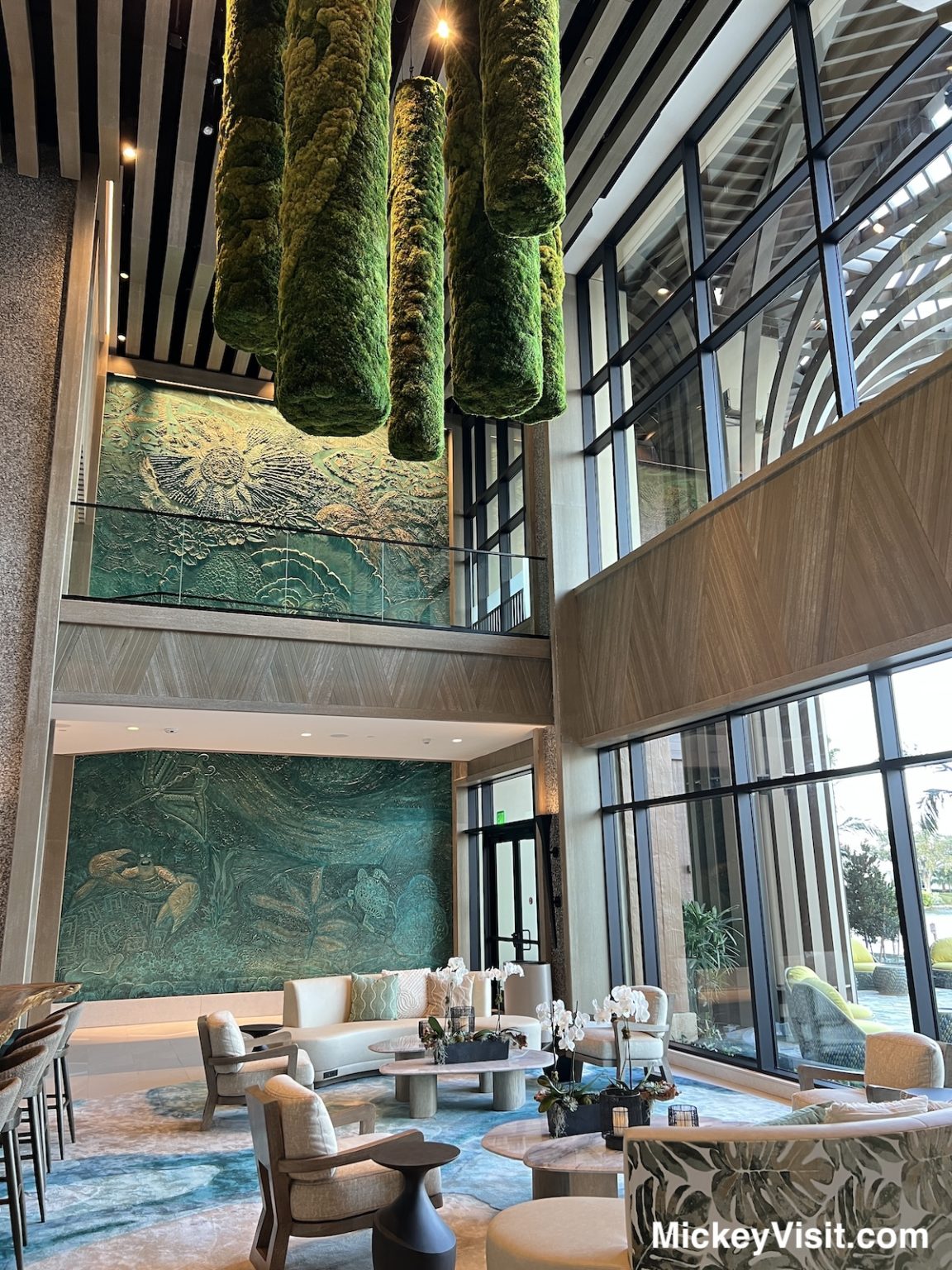 REVIEW! Island Tower at Disney's Polynesian: What's Good & Bad