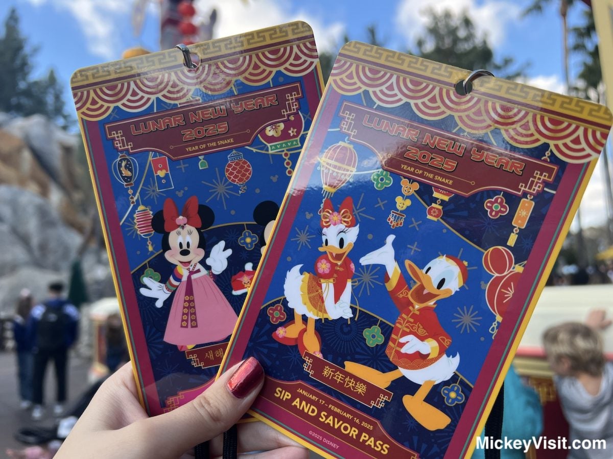Disneyland in February 2026 - Events, Crowds, Weather, Valentine's Day