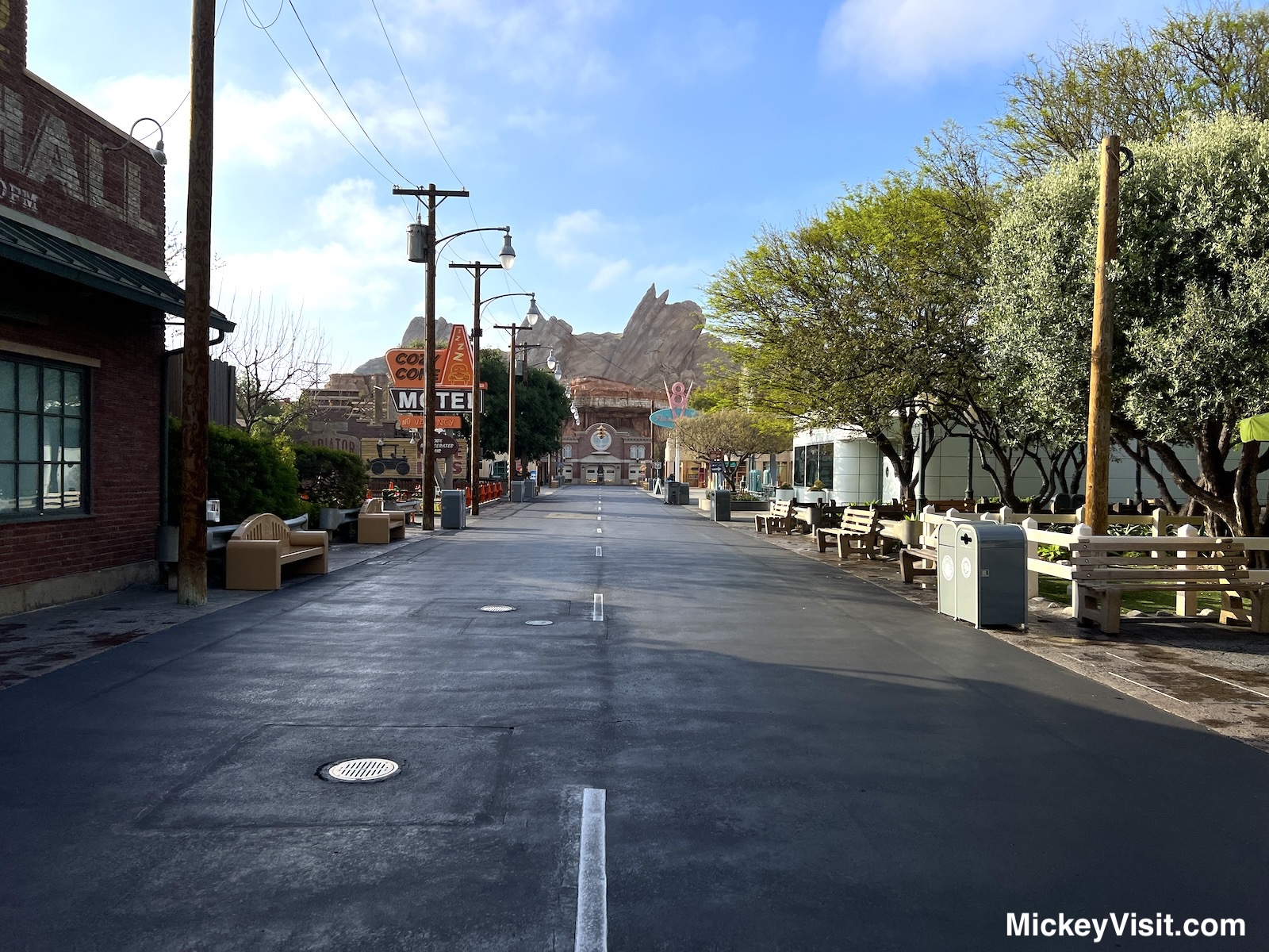 NEW Change to Ordering Process at Popular Disney California Adventure ...