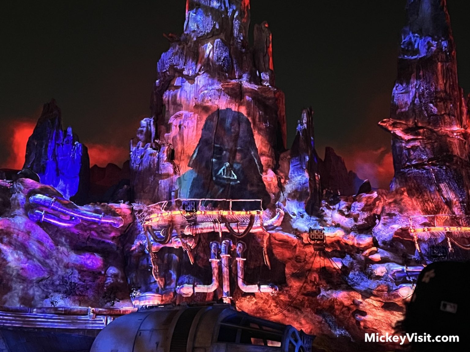Disneyland’s Newest Nighttime Show Completely Surprised Us