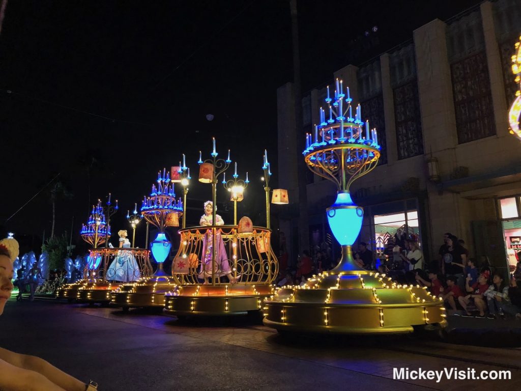 Disneyland Announces Dining Package for Paint the Night Parade - See ...