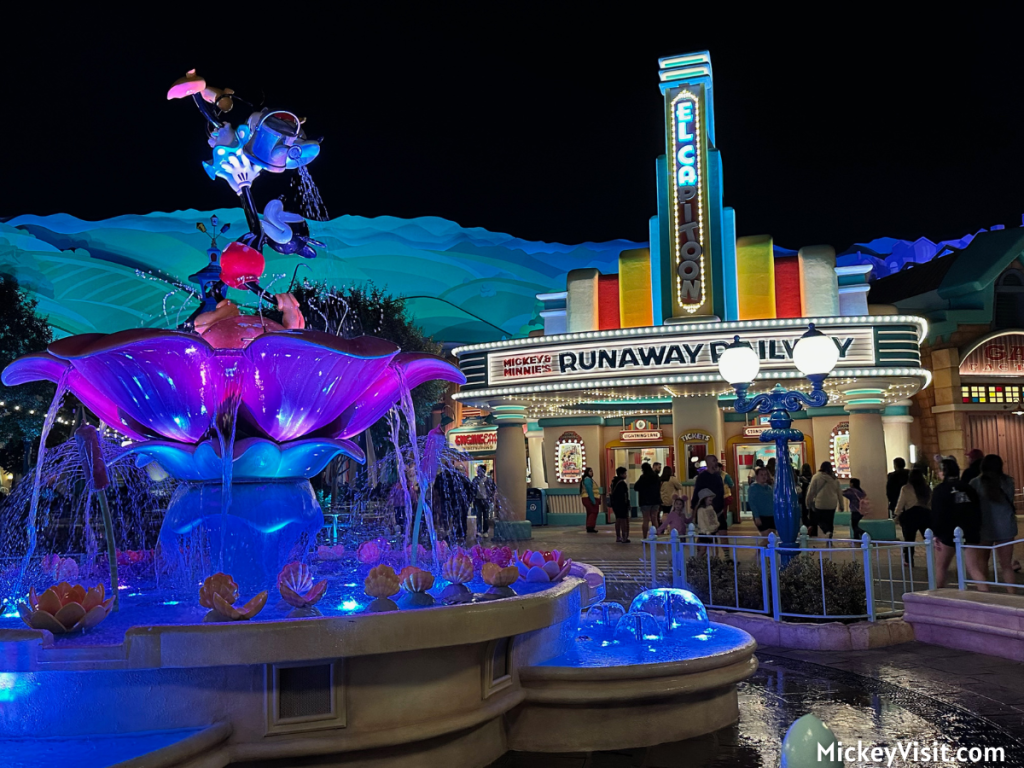 Hidden Details on Disneyland Rides That You Will Completely Miss if You ...
