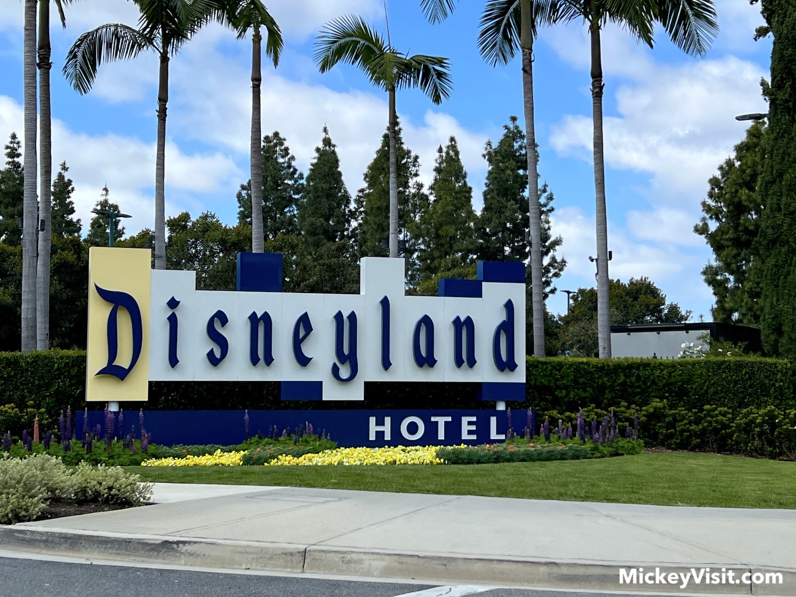 Disneyland 2026 Hotel and Ticket Packages Booking Date Released ...