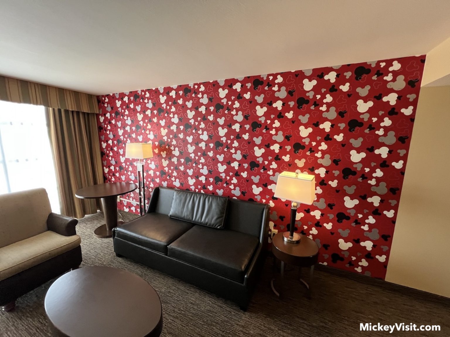 This Inexpensive Hotel Near Disneyland Has Several Kid-Friendly Perks ...