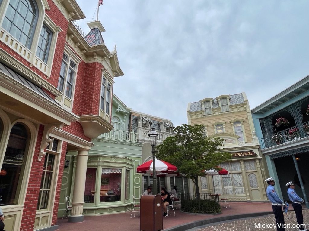 Quiet Spots at Walt Disney World Theme Parks to Relax
