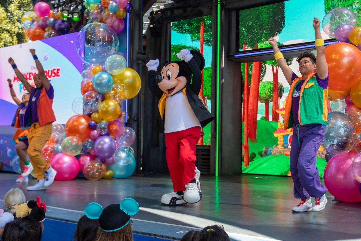 Disney Jr Celebration Coming to Disneyland This Summer - Mickey Visit ...